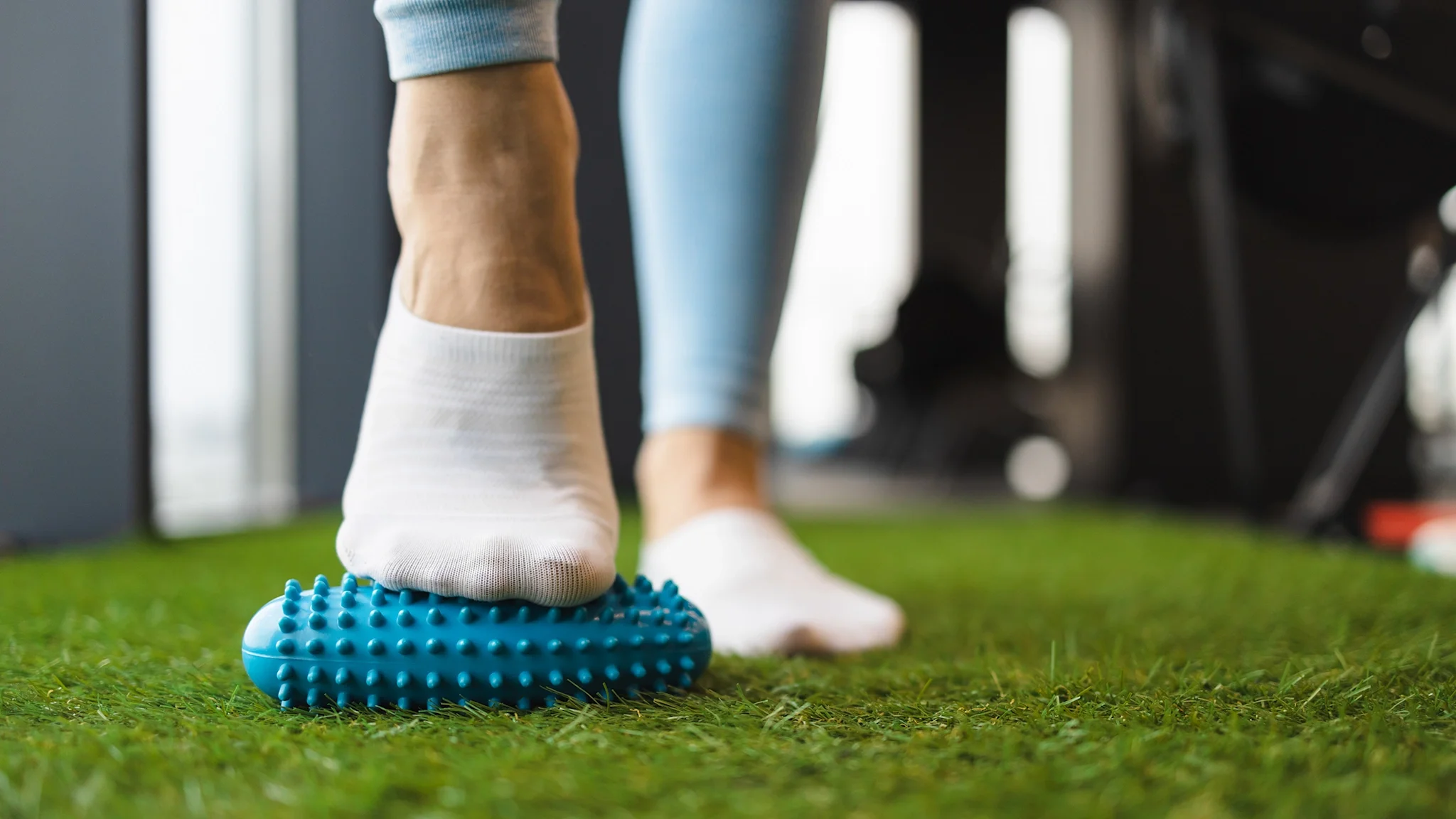 8 Heel Spur Exercises for Pain Relief - GoodRx