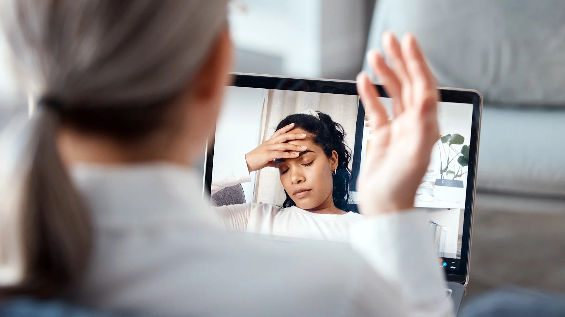 BPD vs. Bipolar Disorder: Differences in Symptoms, Treatments - GoodRx