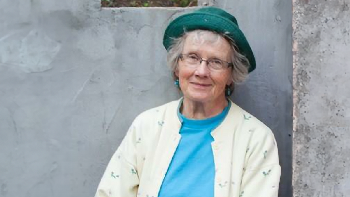 When It’s Time For Hospice Care, Here Are Tips To Prepare Your Parent ...