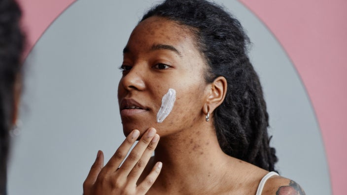 How to Treat Hyperpigmentation in Women of Color - GoodRx
