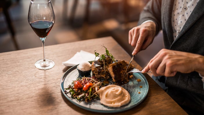 How Alcohol Consumption Affects Nutrition Absorption - GoodRx