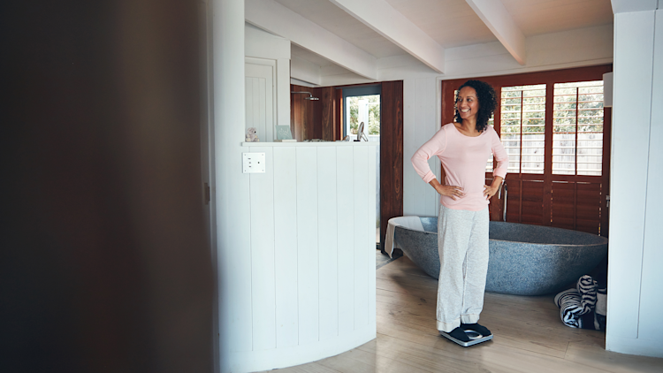 How Often Should You Weigh Yourself? Benefits and Risks of Weighing ...