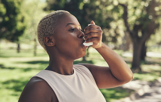 Smart Inhalers: What They Are and Who Can Use Them - GoodRx