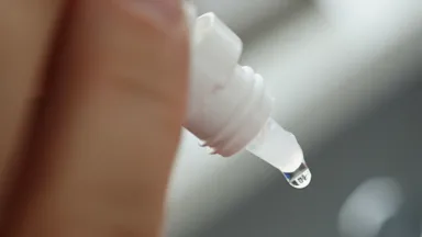 What is the purpose of prednisolone eye drops after cataract surgery ...