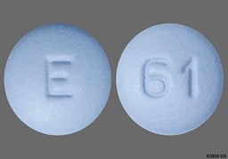 Finasteride (Proscar): Uses, Side Effects, Dosage & Reviews
