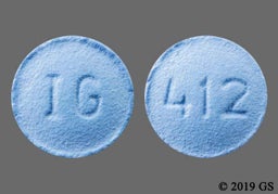 Finasteride (Proscar): Uses, Side Effects, Dosage & Reviews