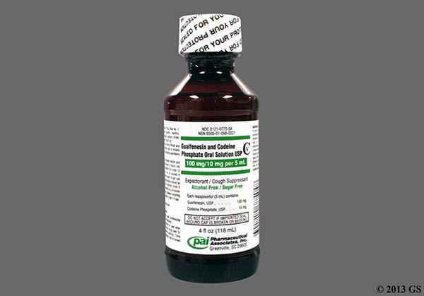 Robitussin AC (guaifenesin / codeine): Basics, Side Effects & Reviews